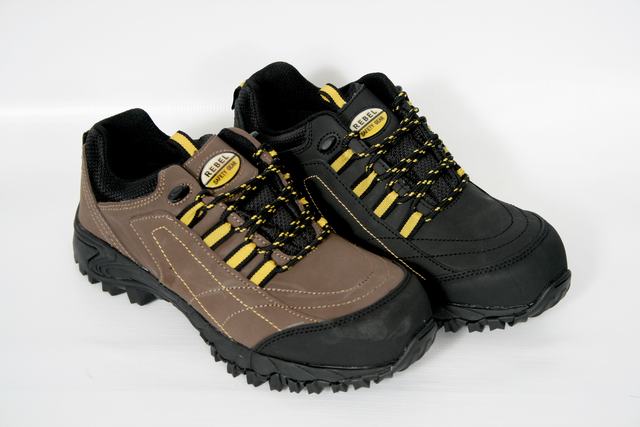 Footwear Protection: Rebel Expedition Low